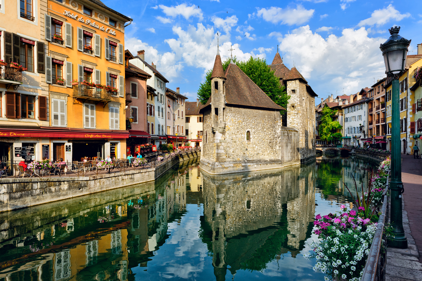 Aangenaam Annecy – Een Haven van Rust voor 50-Plussers